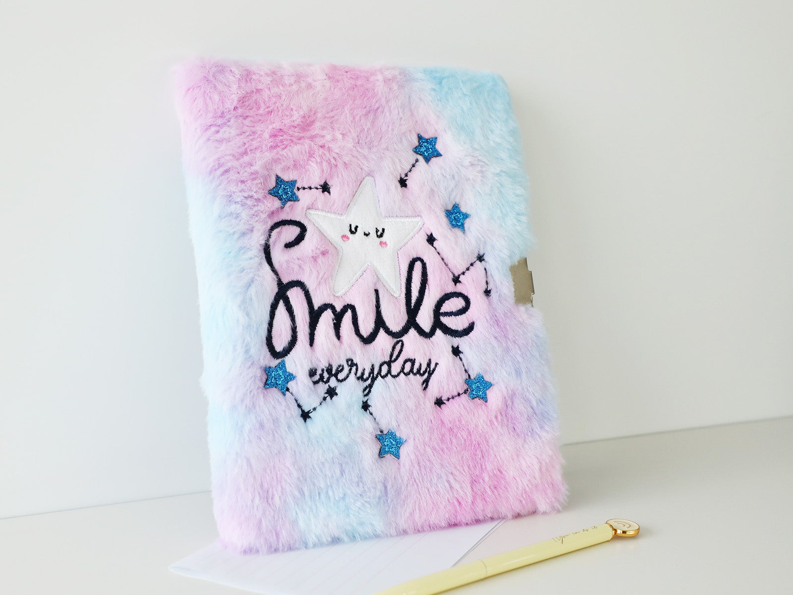 Fuzzy notebook star | Ale-Hop